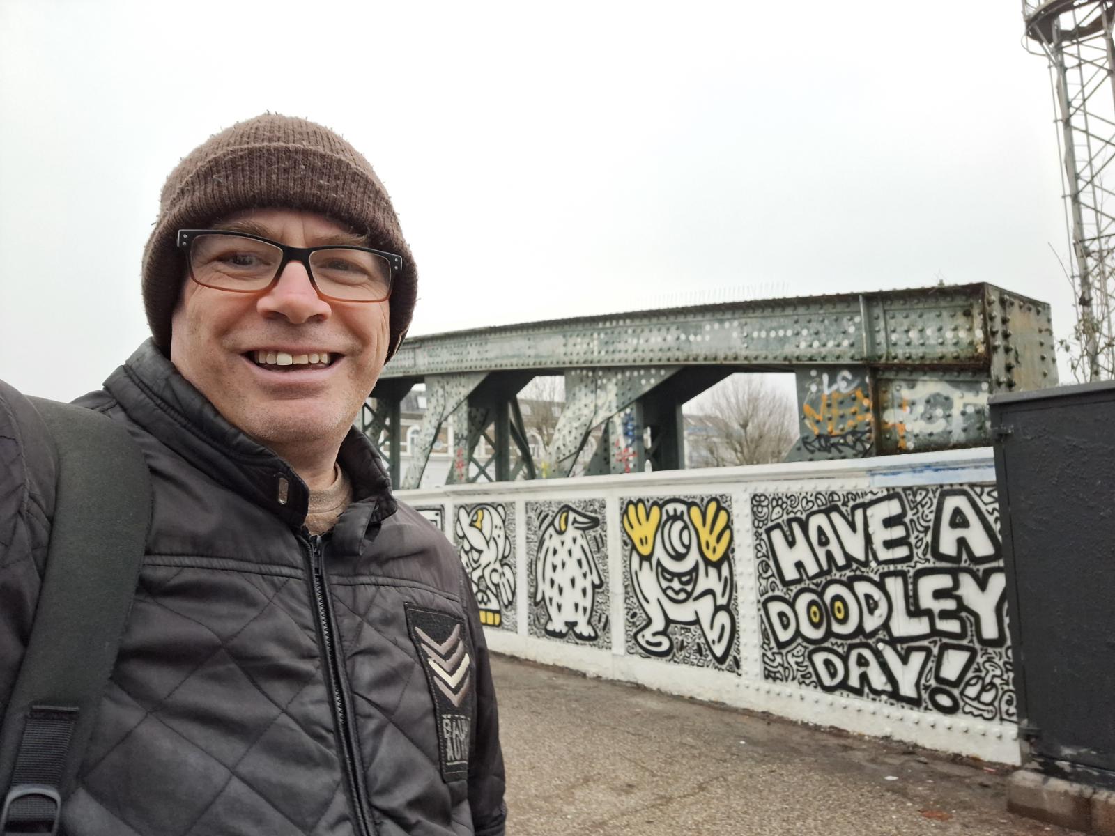 Day 22 - Afternoon Tea and Cyndi Lauper (London) | Finding Todd